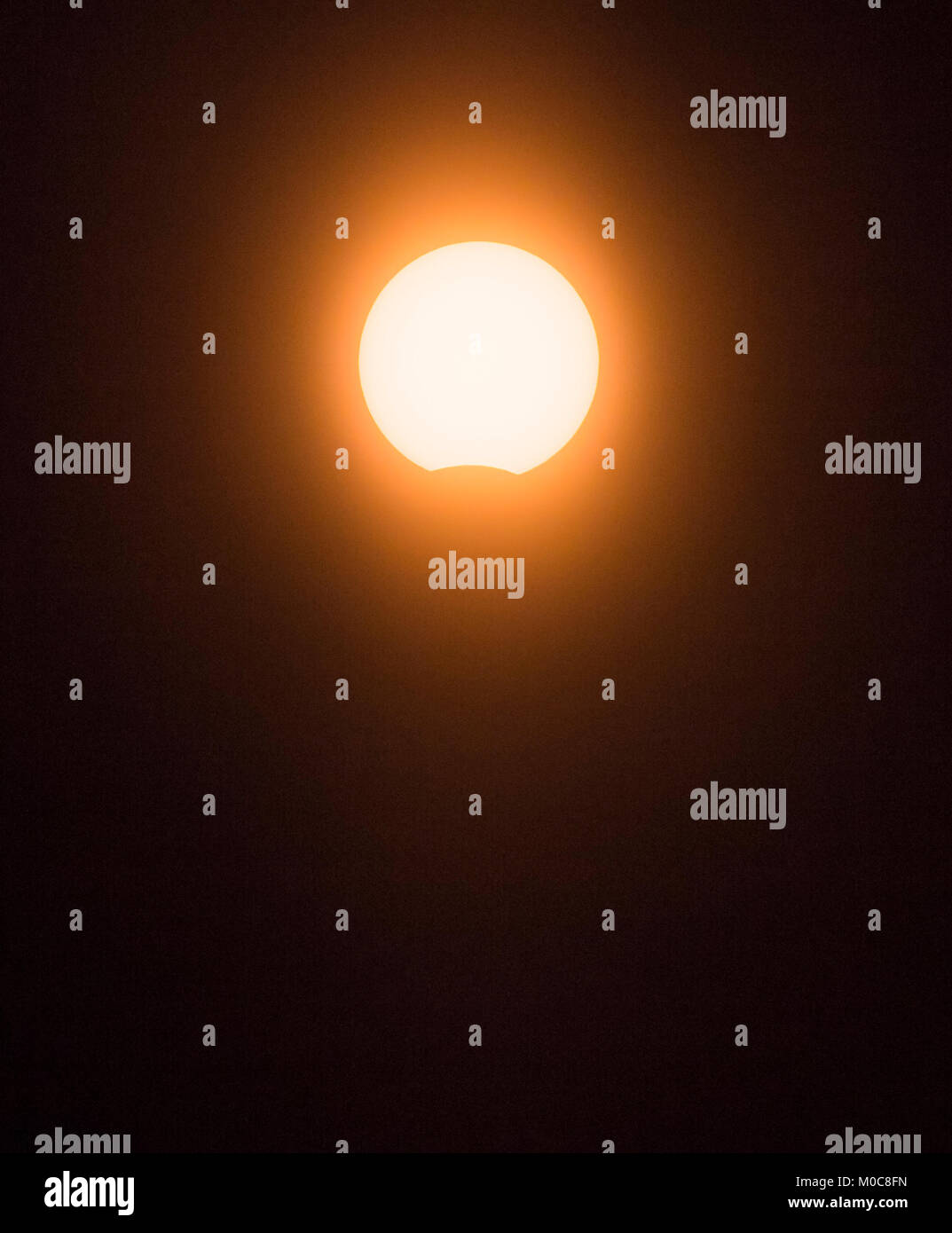 End eclipse hi-res stock photography and images - Alamy