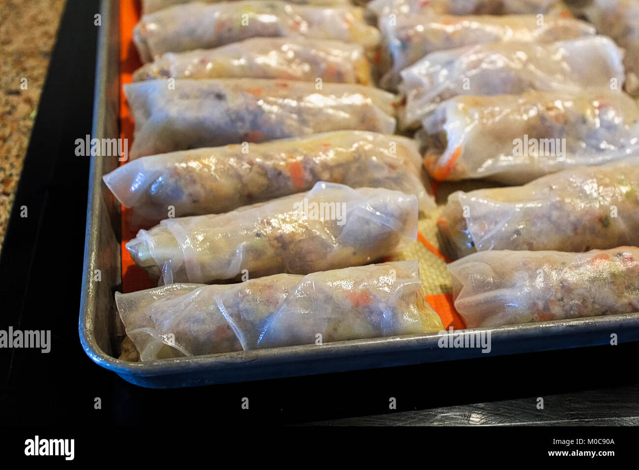 Rice wrappers hi-res stock photography and images - Alamy