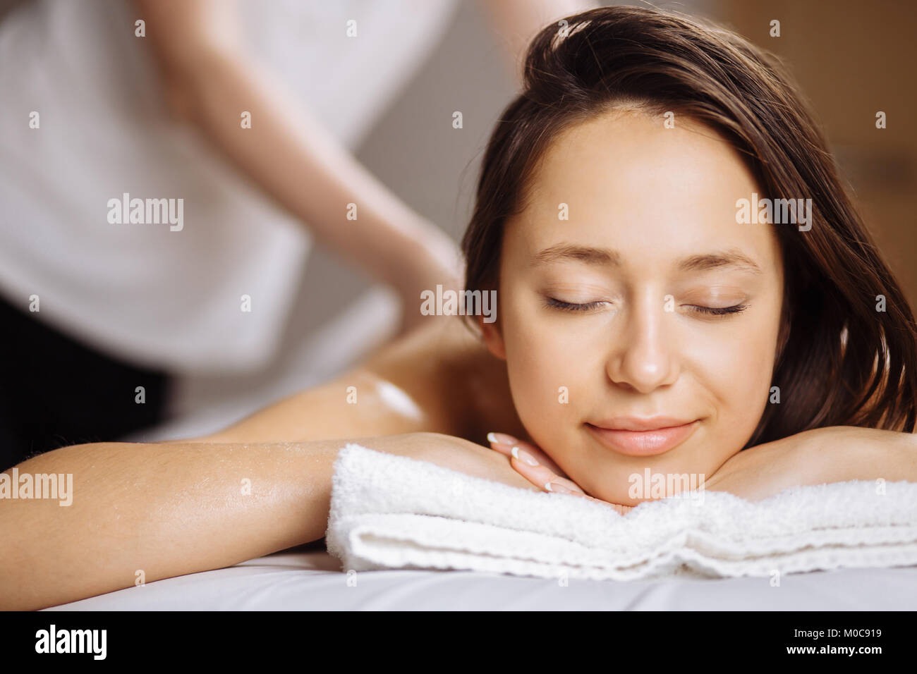 girl relaxes in the spa salon Stock Photo - Alamy