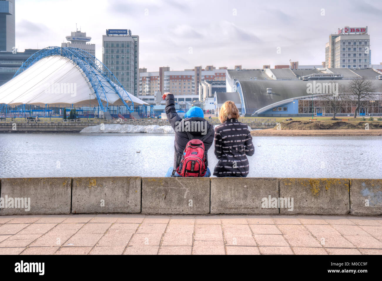 Sit on parapet hi-res stock photography and images - Alamy