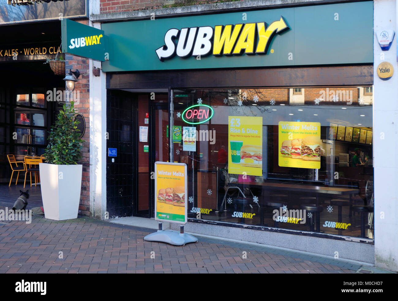 Subway store hi-res stock photography and images - Alamy
