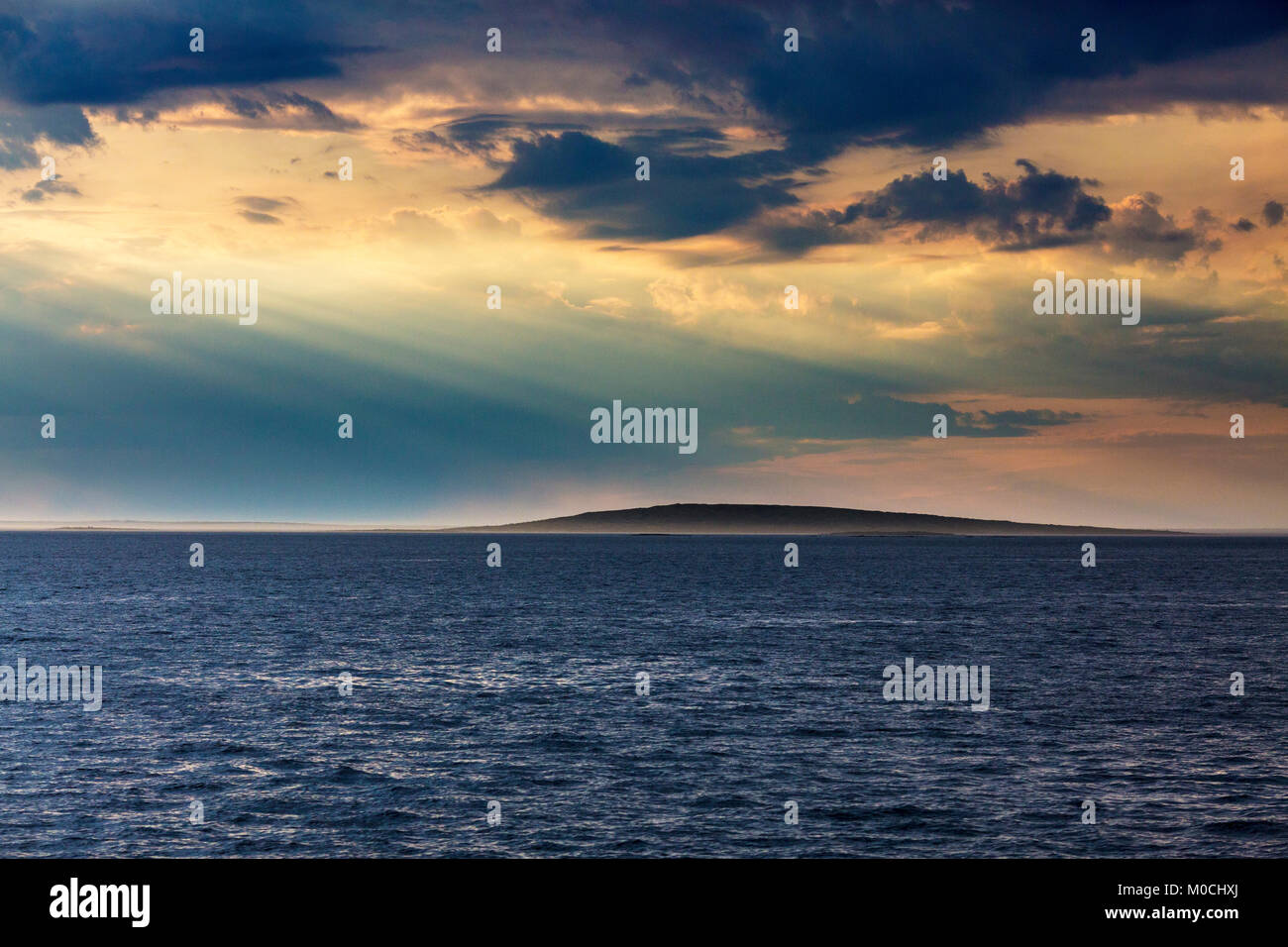 Light beams after a storm on the white sea in karelia, Russia Stock ...