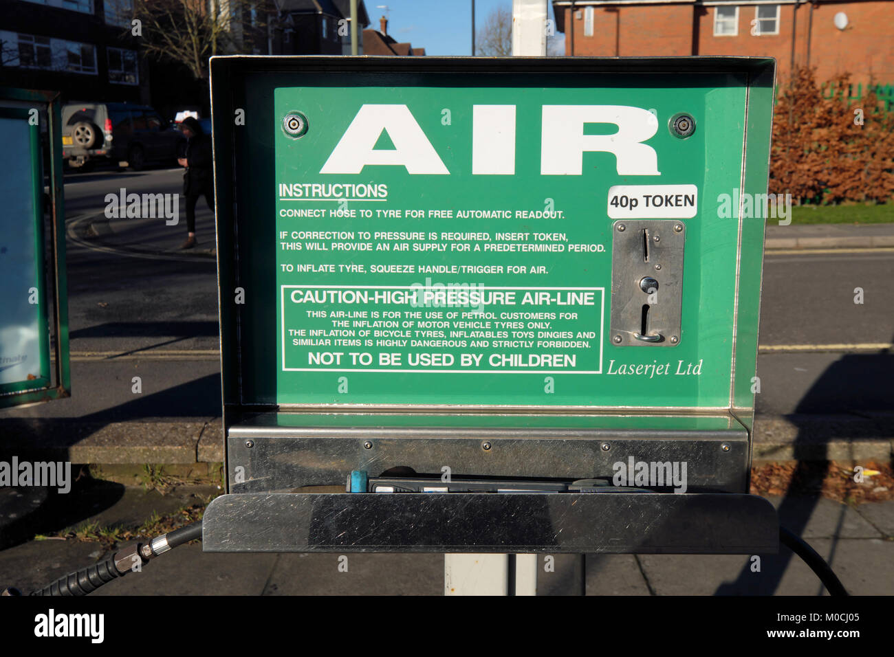 air vending machine to inflate tyres on a garage forecourt Stock Photo ...