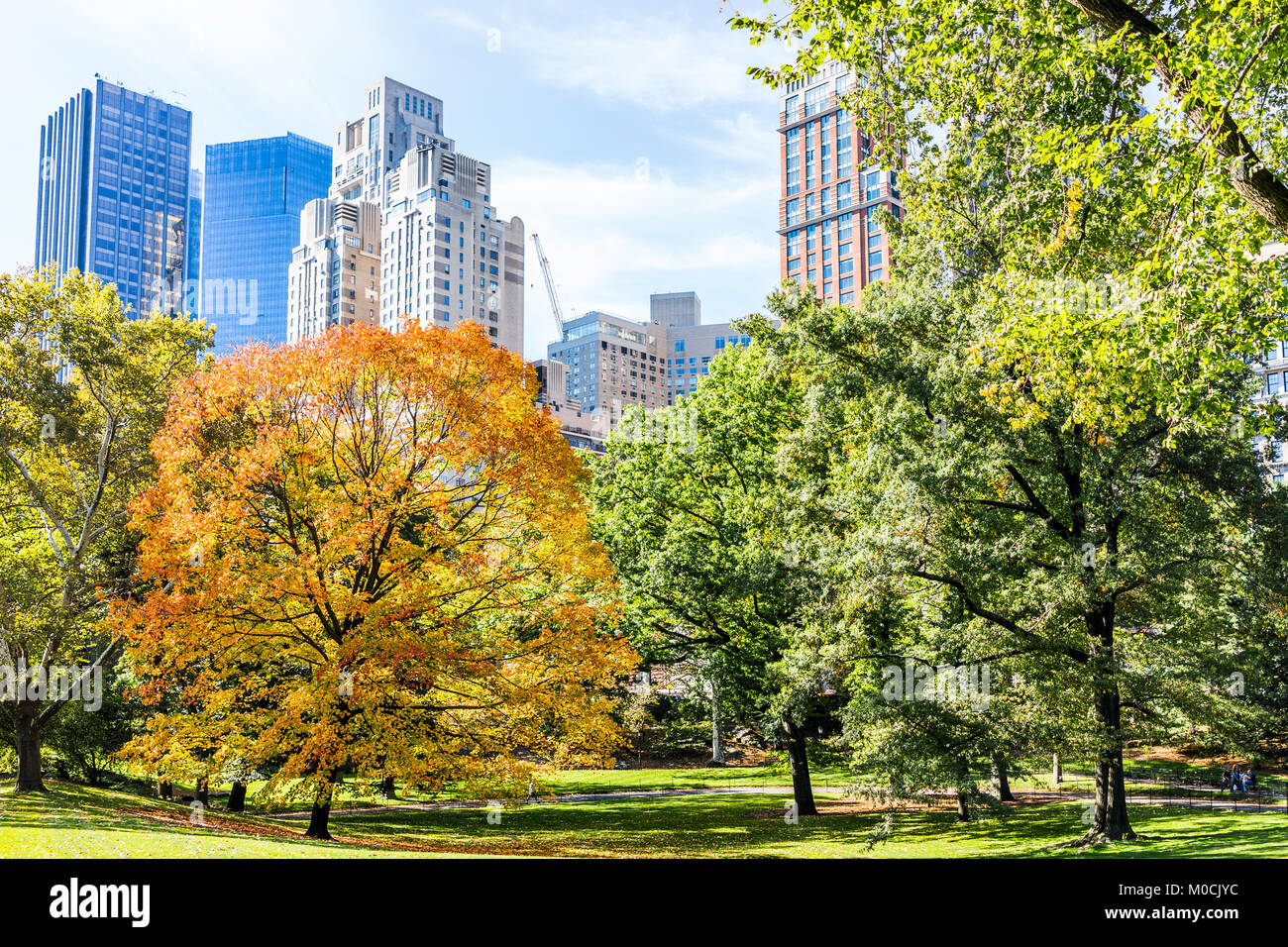 Nyc skyline autumn hi-res stock photography and images - Alamy