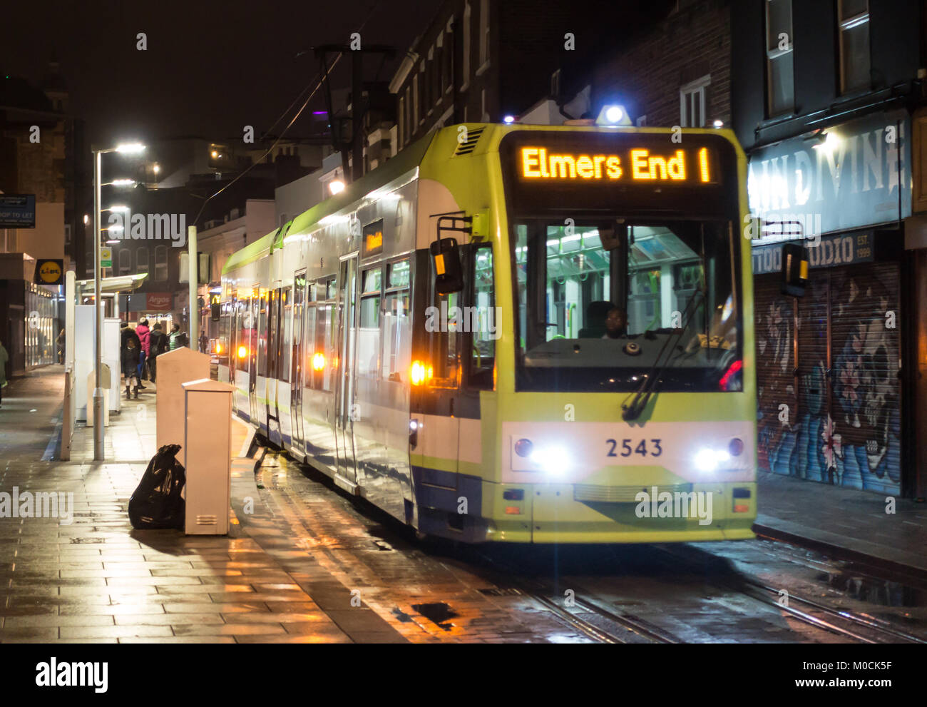 Elmers end hi-res stock photography and images - Alamy