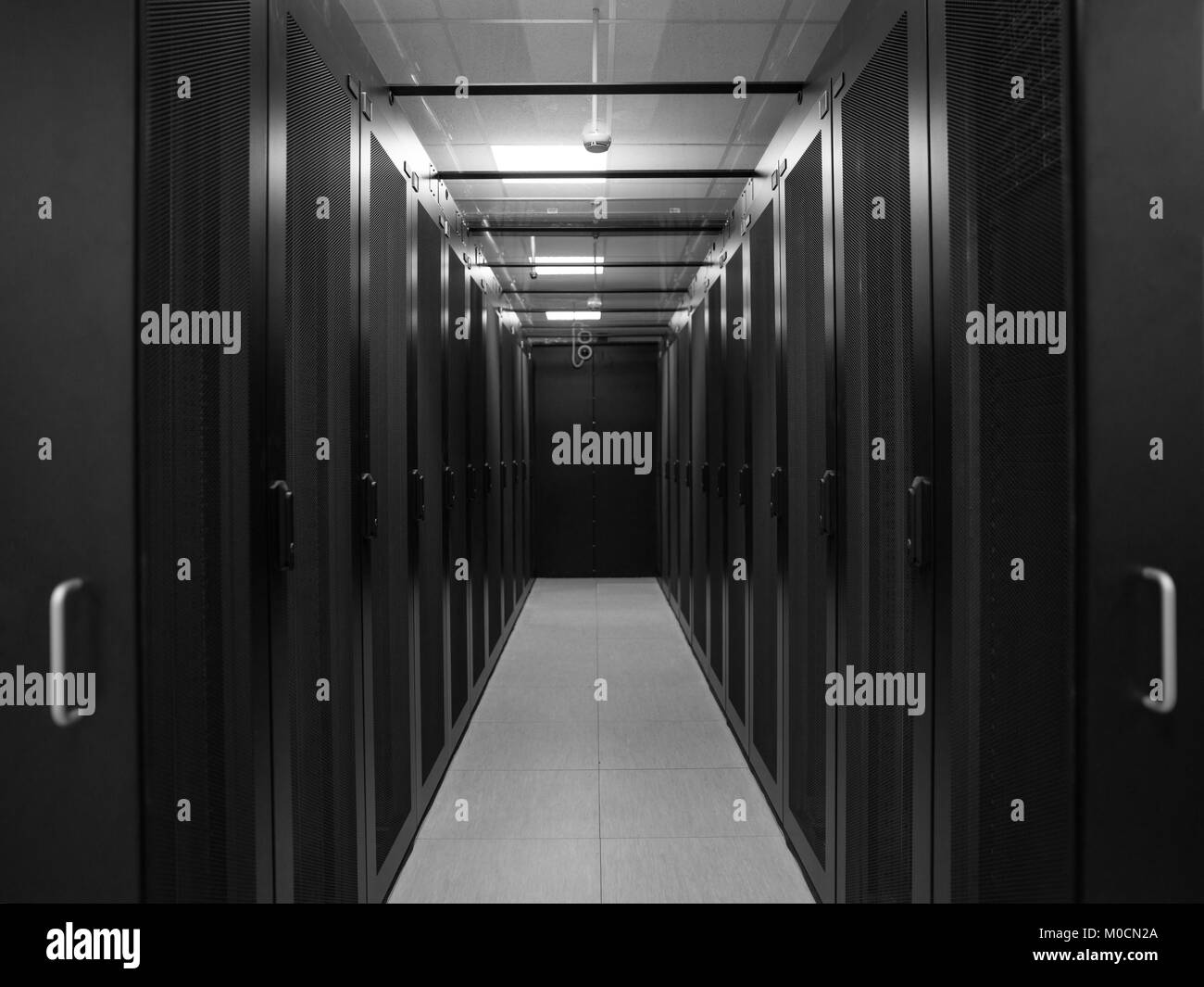 Processing data center server room Black and White Stock Photos ...