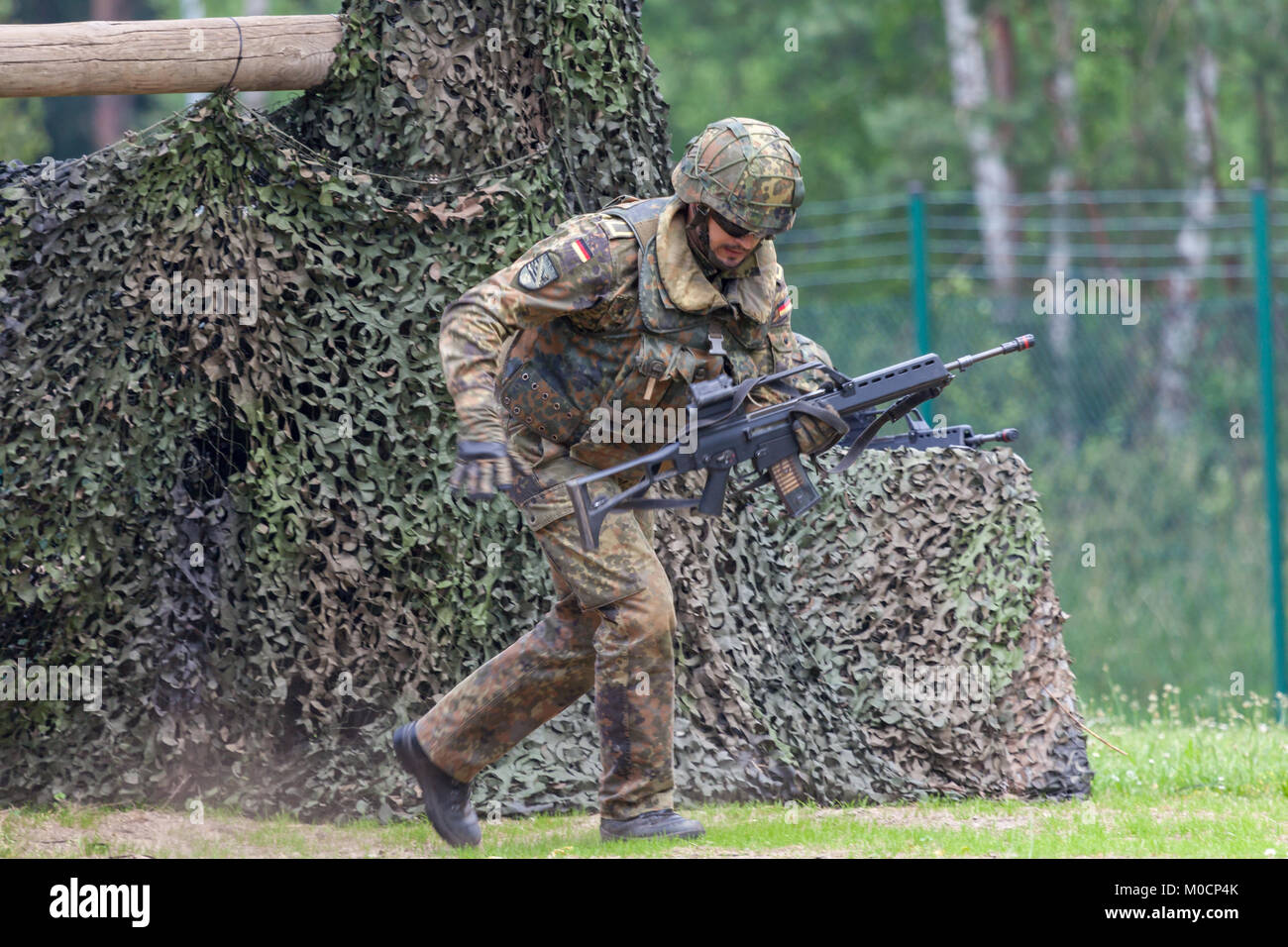 Heckler koch g36 assault hi-res stock photography and images - Alamy
