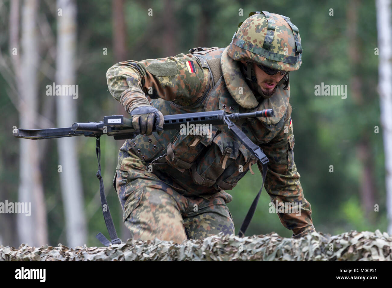 Heckler koch g36 assault hi-res stock photography and images - Alamy