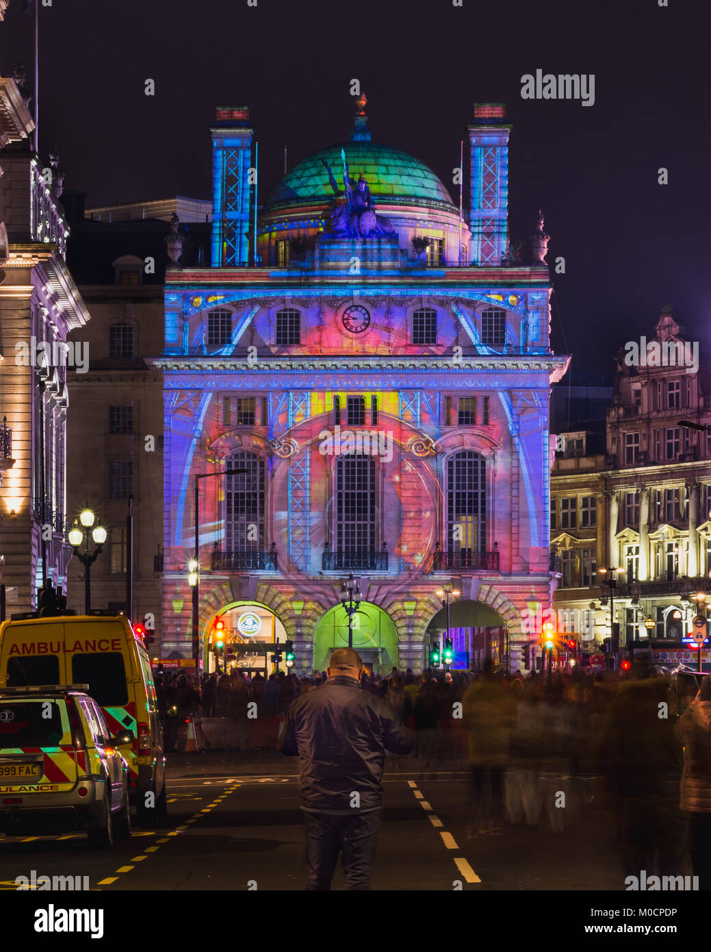 Orange traffic light uk hi-res stock photography and images - Alamy