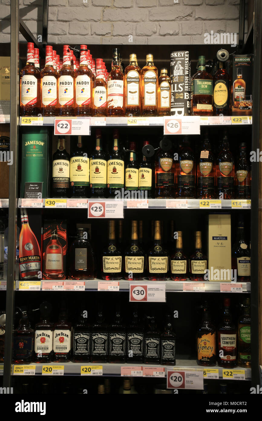 alcohol display in a supermarket, tralee, county kerry, ireland Stock ...