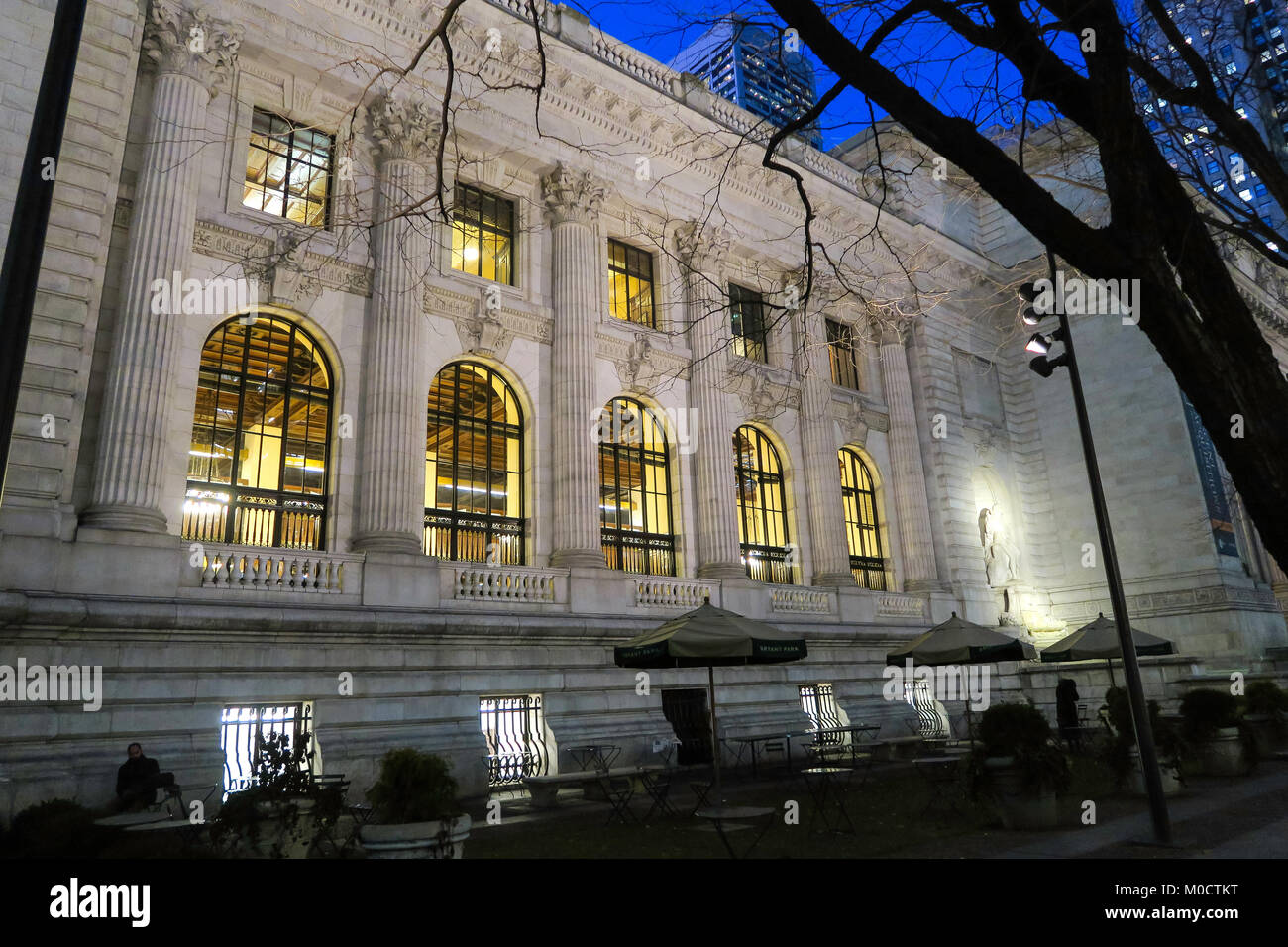 Facade of New York Public Library, Main Branch, NYC Stock Photo - Alamy