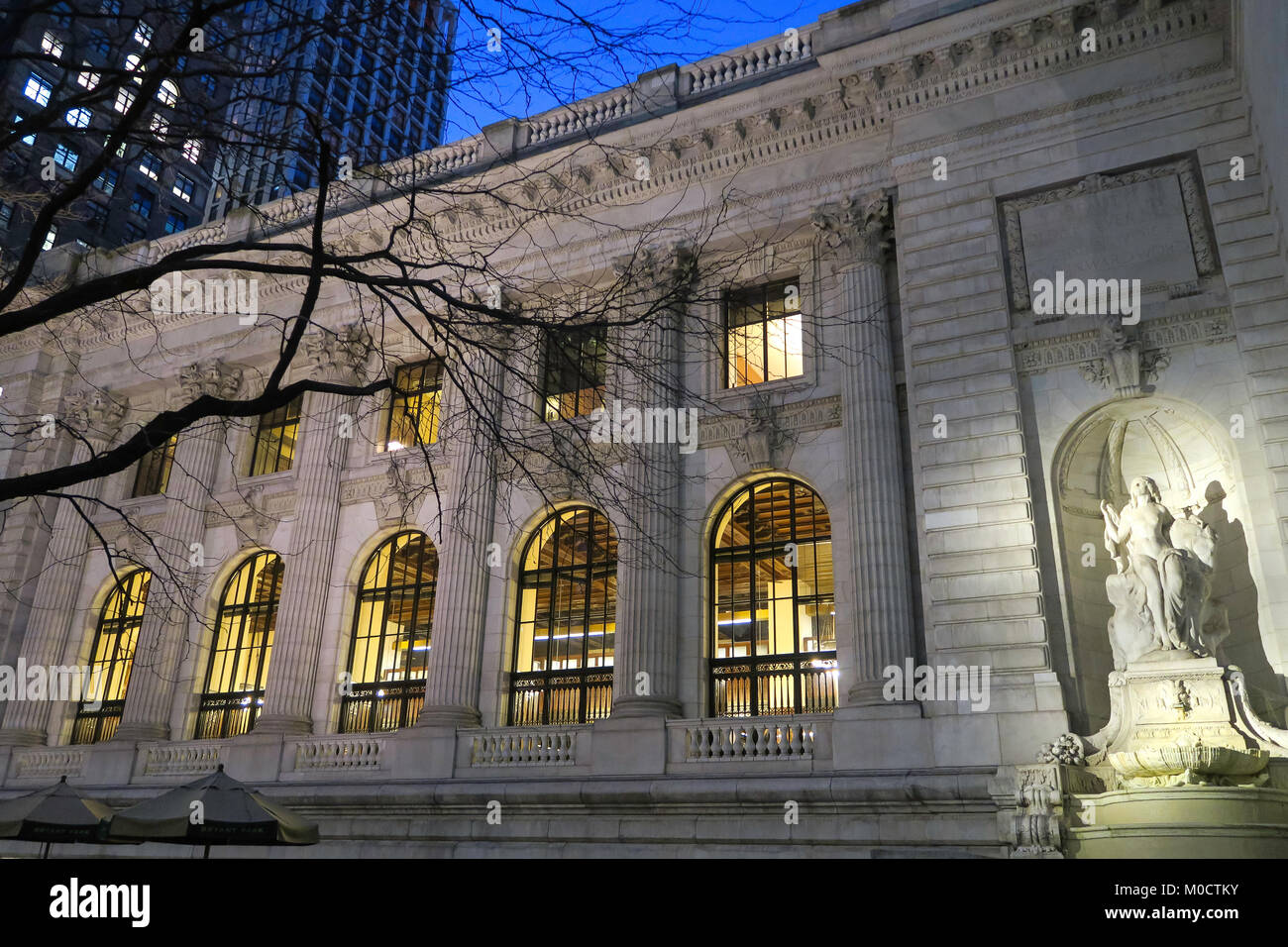 Facade of New York Public Library, Main Branch, NYC Stock Photo - Alamy
