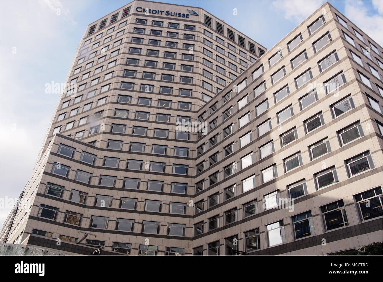 Modern architecture angular hi-res stock photography and images - Alamy