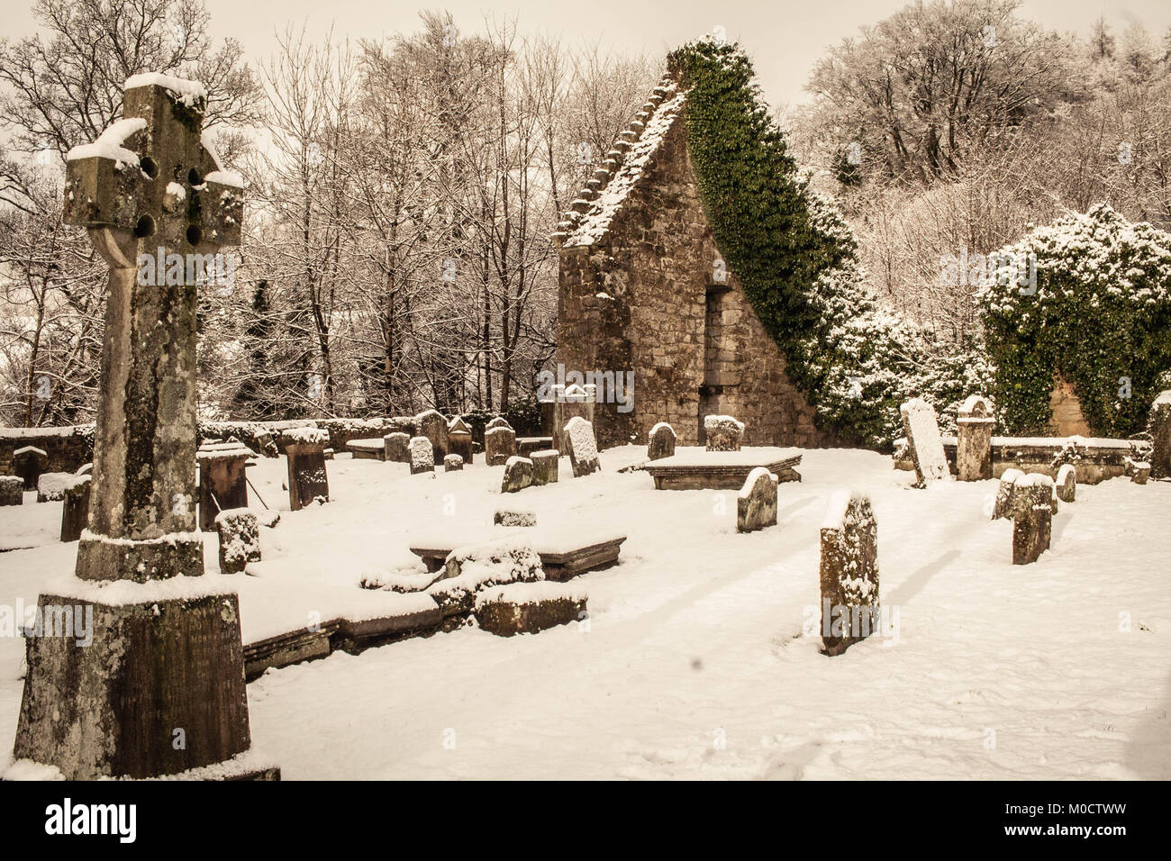 Campsie parish church hi-res stock photography and images - Alamy