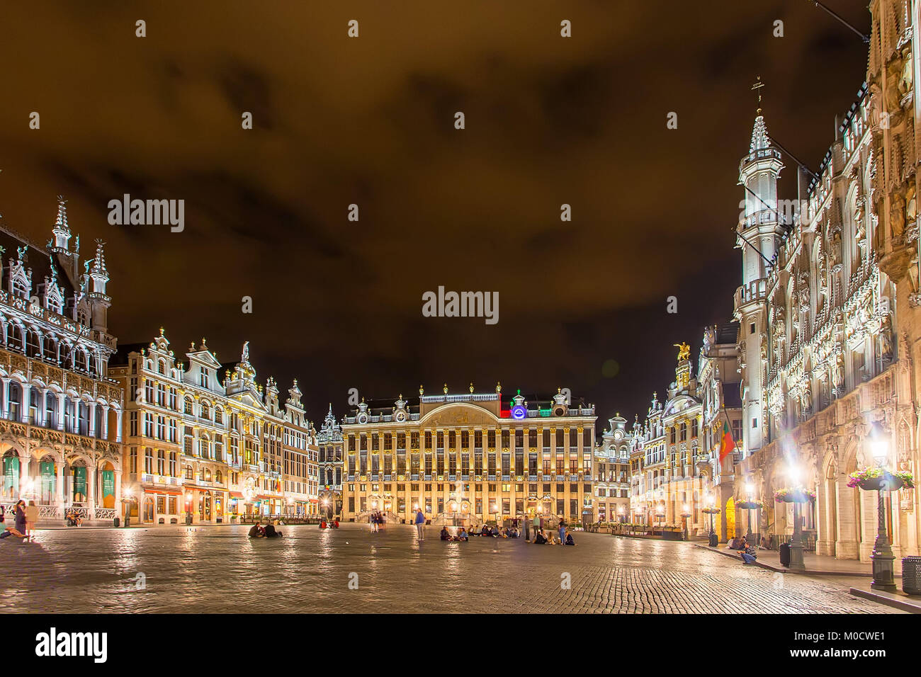 BRUSSELS, BELGIUM - CIRCA JUNE 2014: Grand place of Brussels at nignt ...