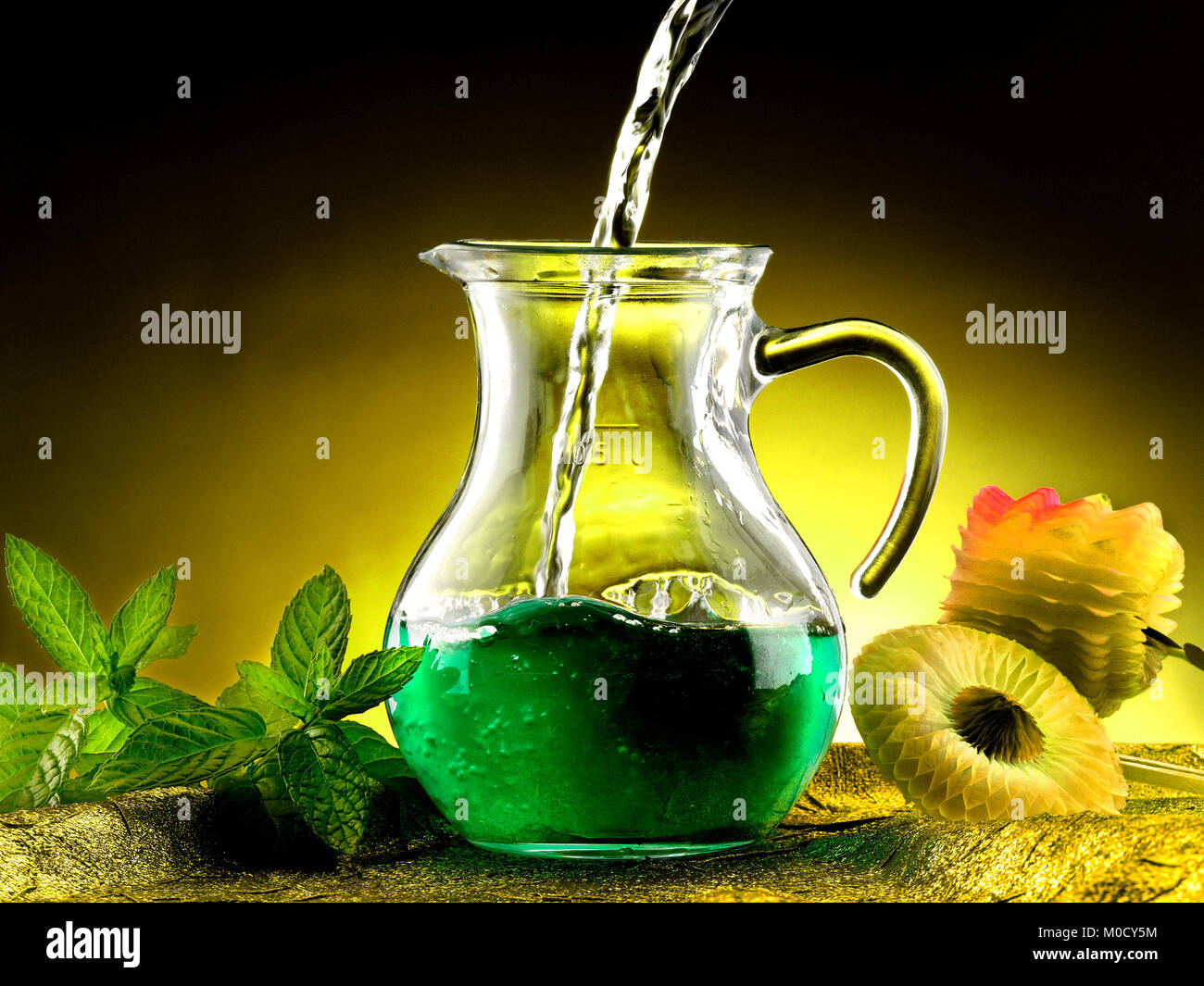 Spilled oranges hi-res stock photography and images - Alamy