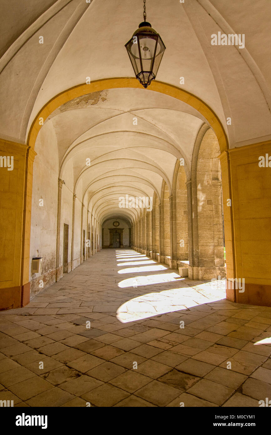Medieval corridor hi-res stock photography and images - Alamy
