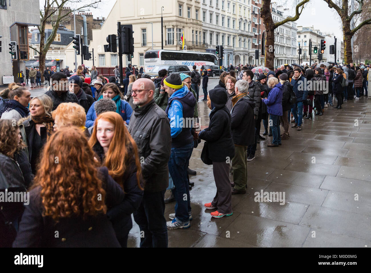 South Kensington, London, UK. 20th Jan, 2018. The miserable London ...