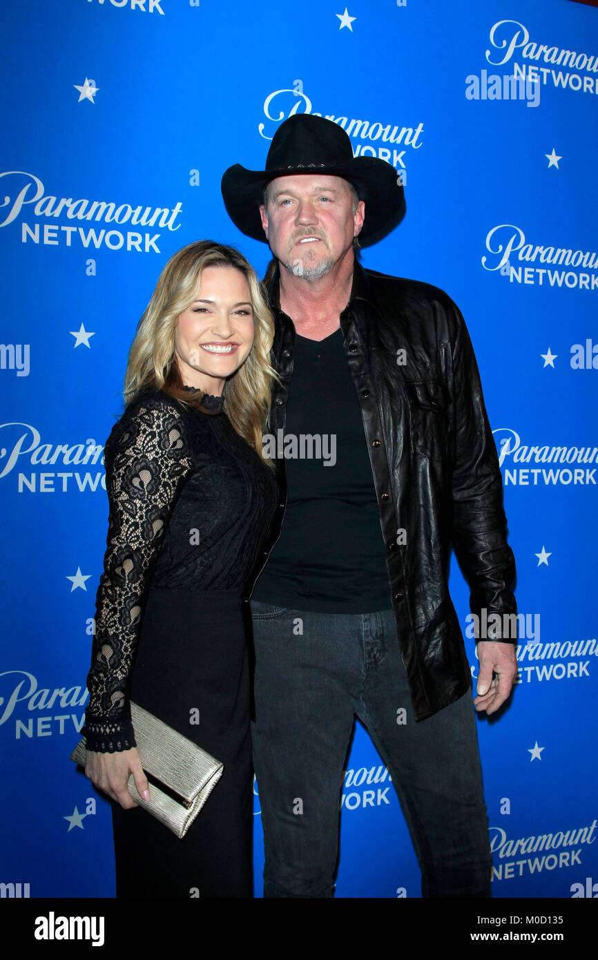Los Angeles, CA, USA. 18th Jan, 2018. Trace Adkins, wife Rhonda Forlaw at arrivals for PARAMOUNT ...