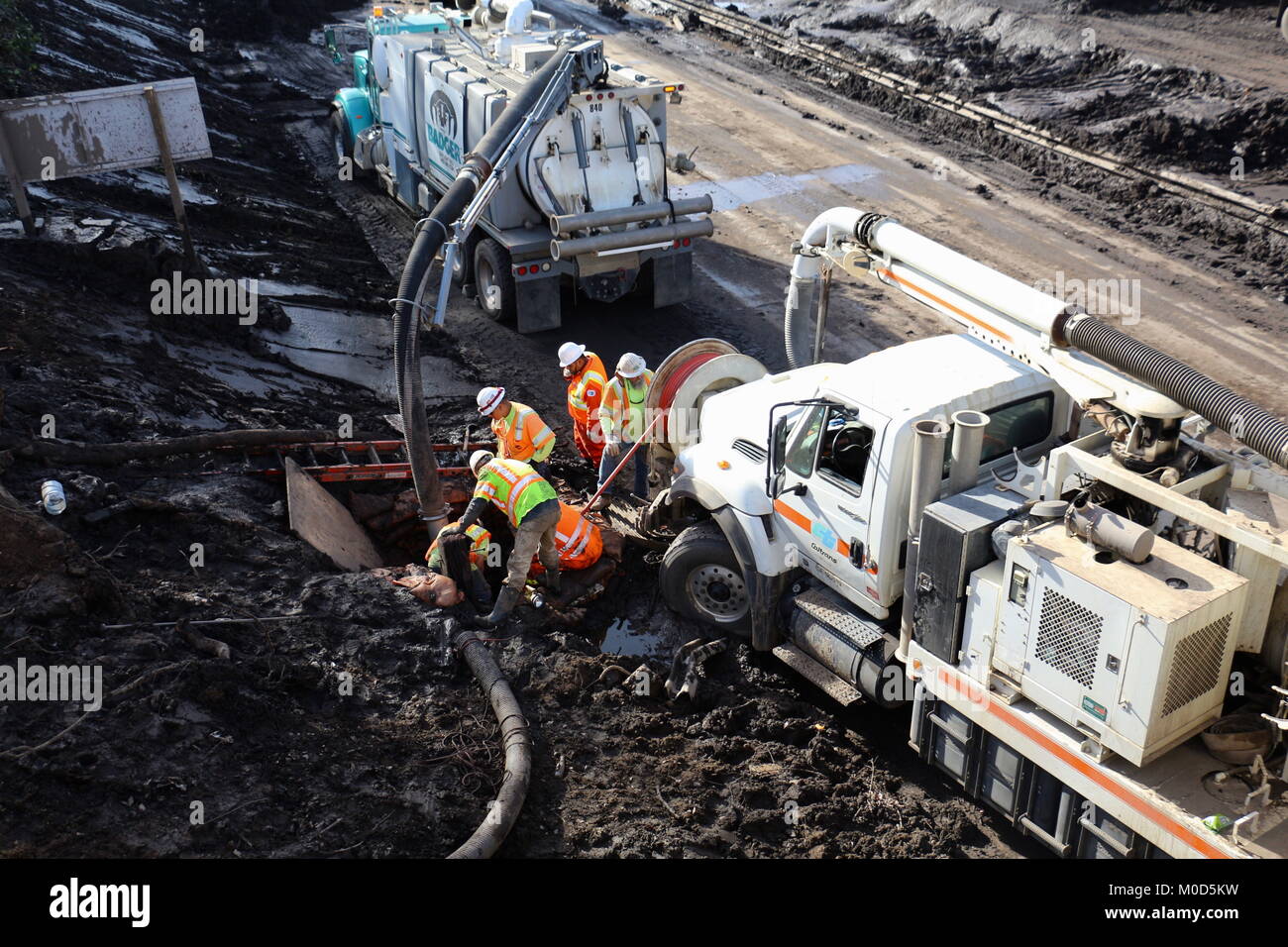 Montecito, California, USA. 17th Jan, 2018. CalTrans, construction and ...