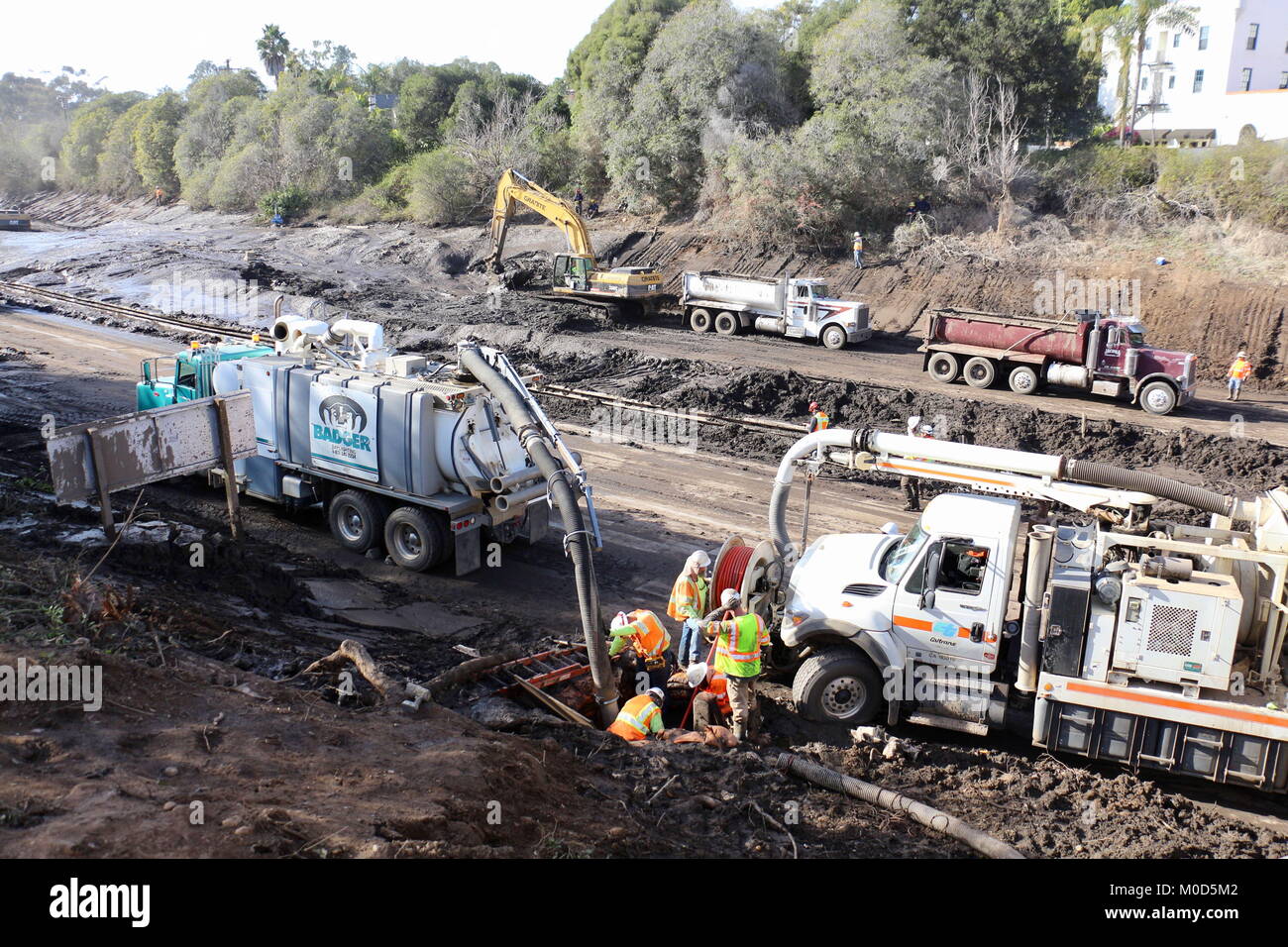 Montecito, California, USA. 17th Jan, 2018. CalTrans, construction and ...