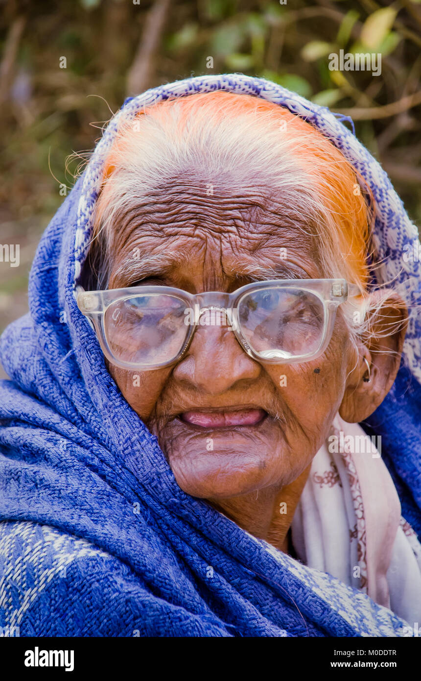 Old indian woman sad hi-res stock photography and images - Alamy