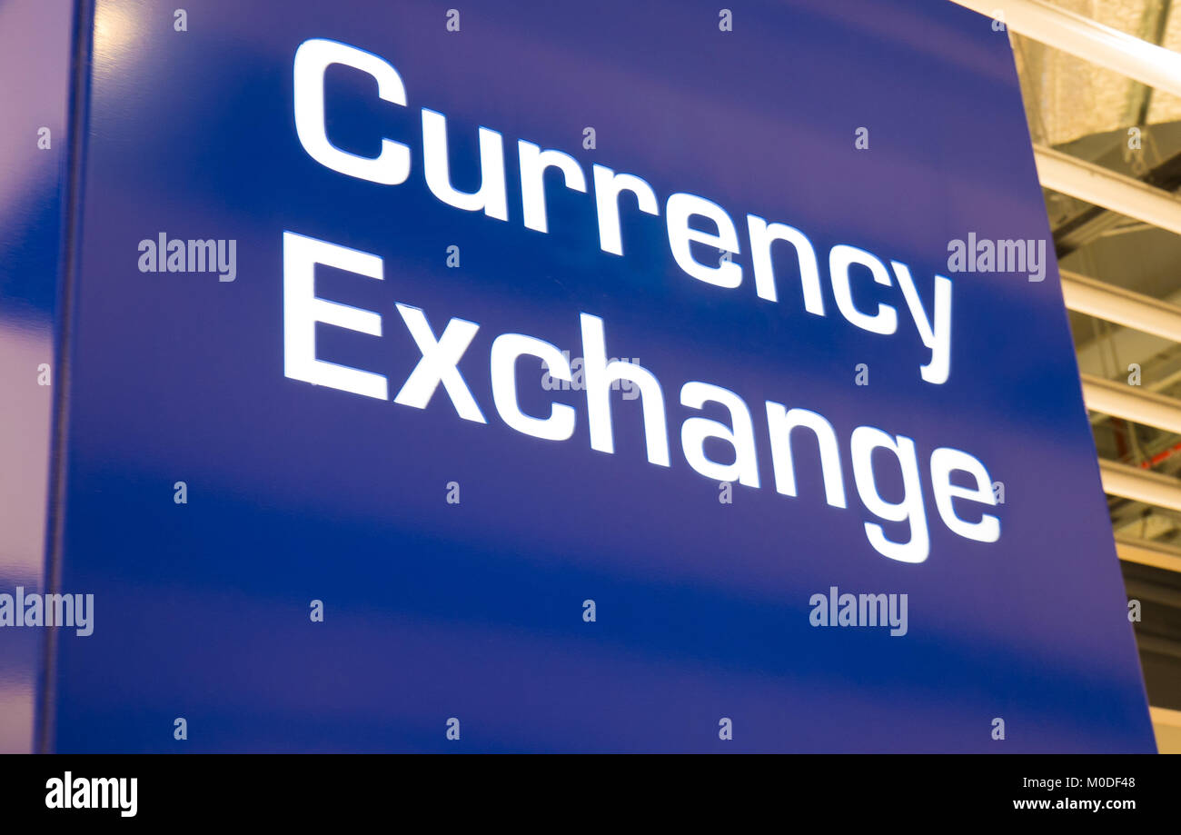 Currency exchange sign hi-res stock photography and images - Alamy