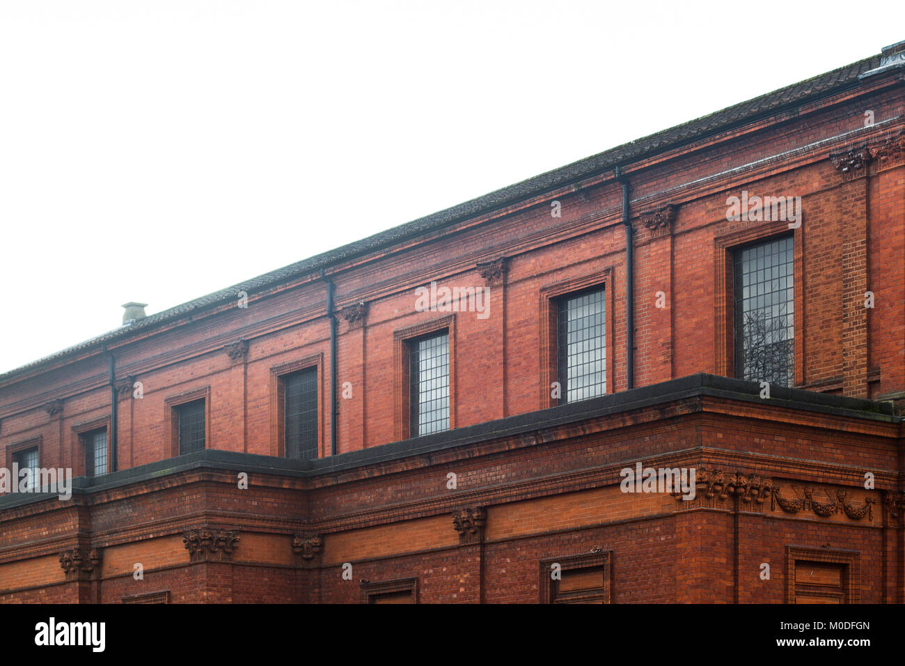 Brick wall side view warehouse hi-res stock photography and images - Alamy