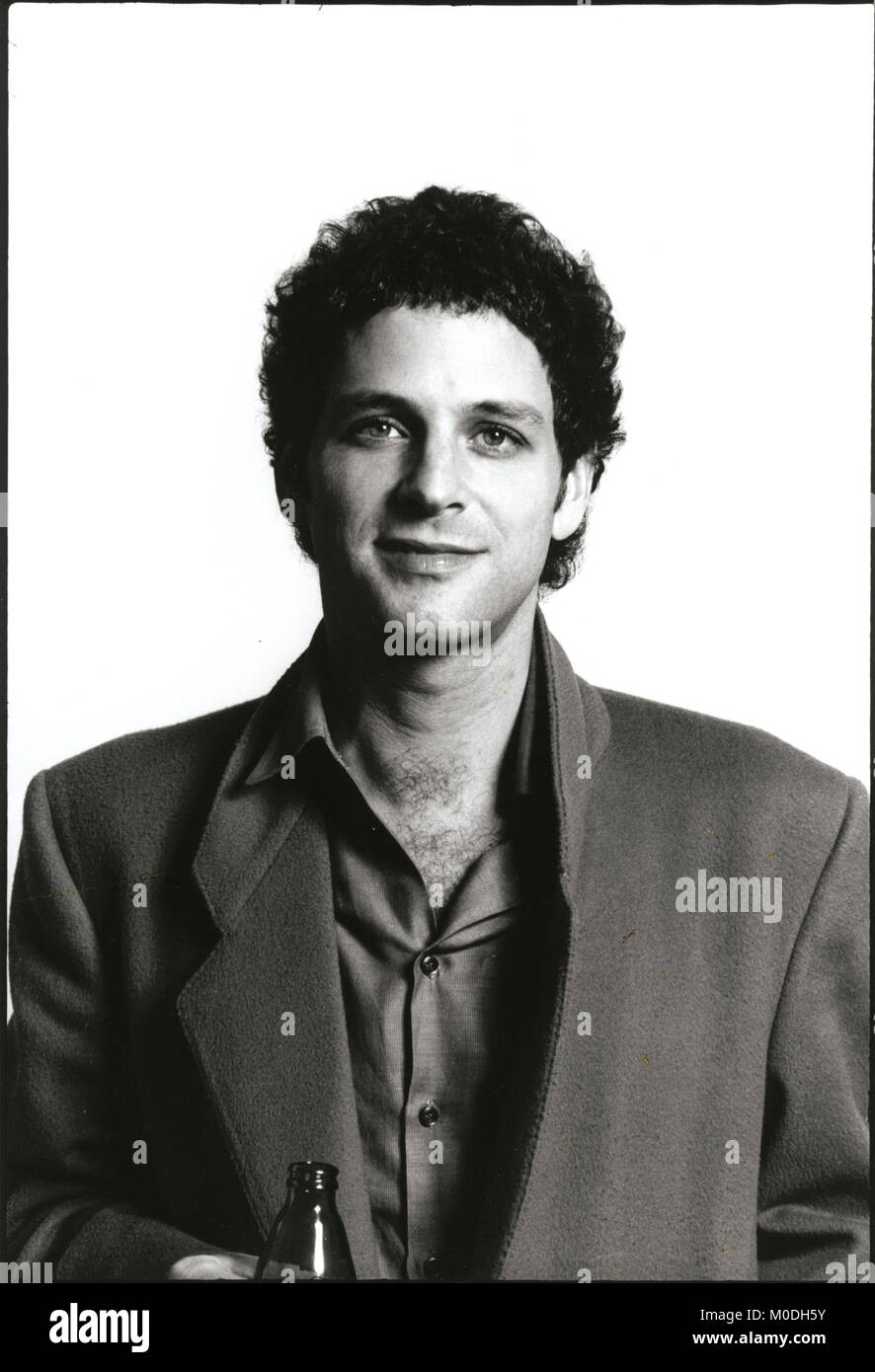 Lindsey Buckingham of Fleetwood Mac photographed in 1978. ** HIGHER ...