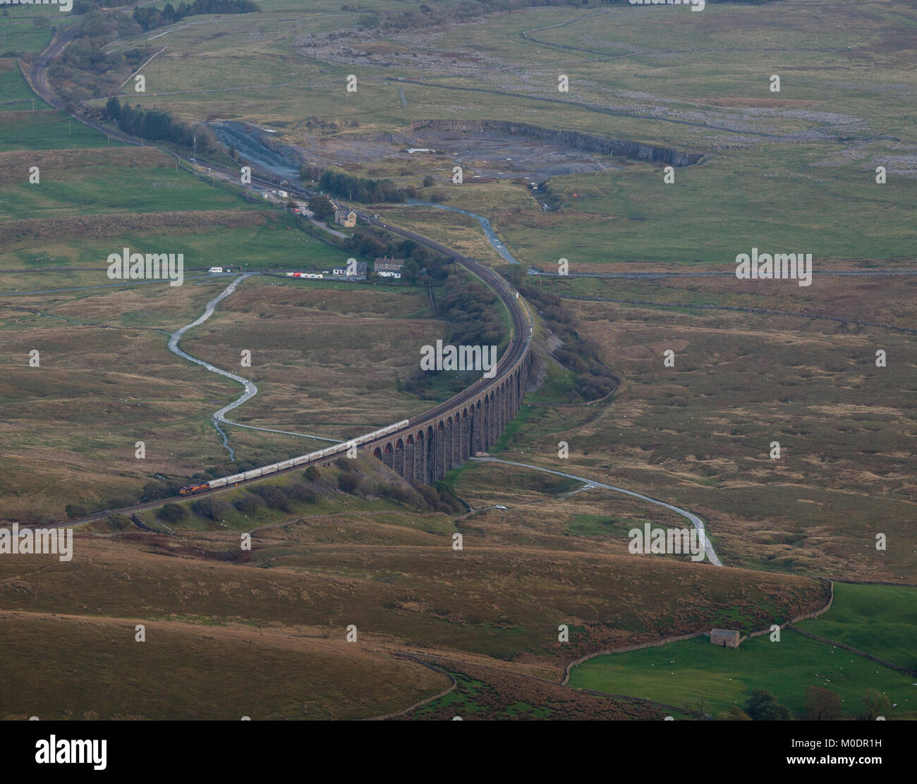 The 3 times weekly Castle cement train crosses Ribblehead viaduct ...