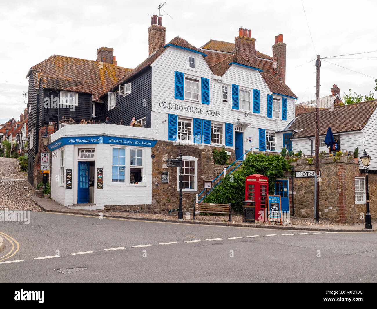 The Borough Arms Hotel in Rye traditional Clapboard building with blue ...
