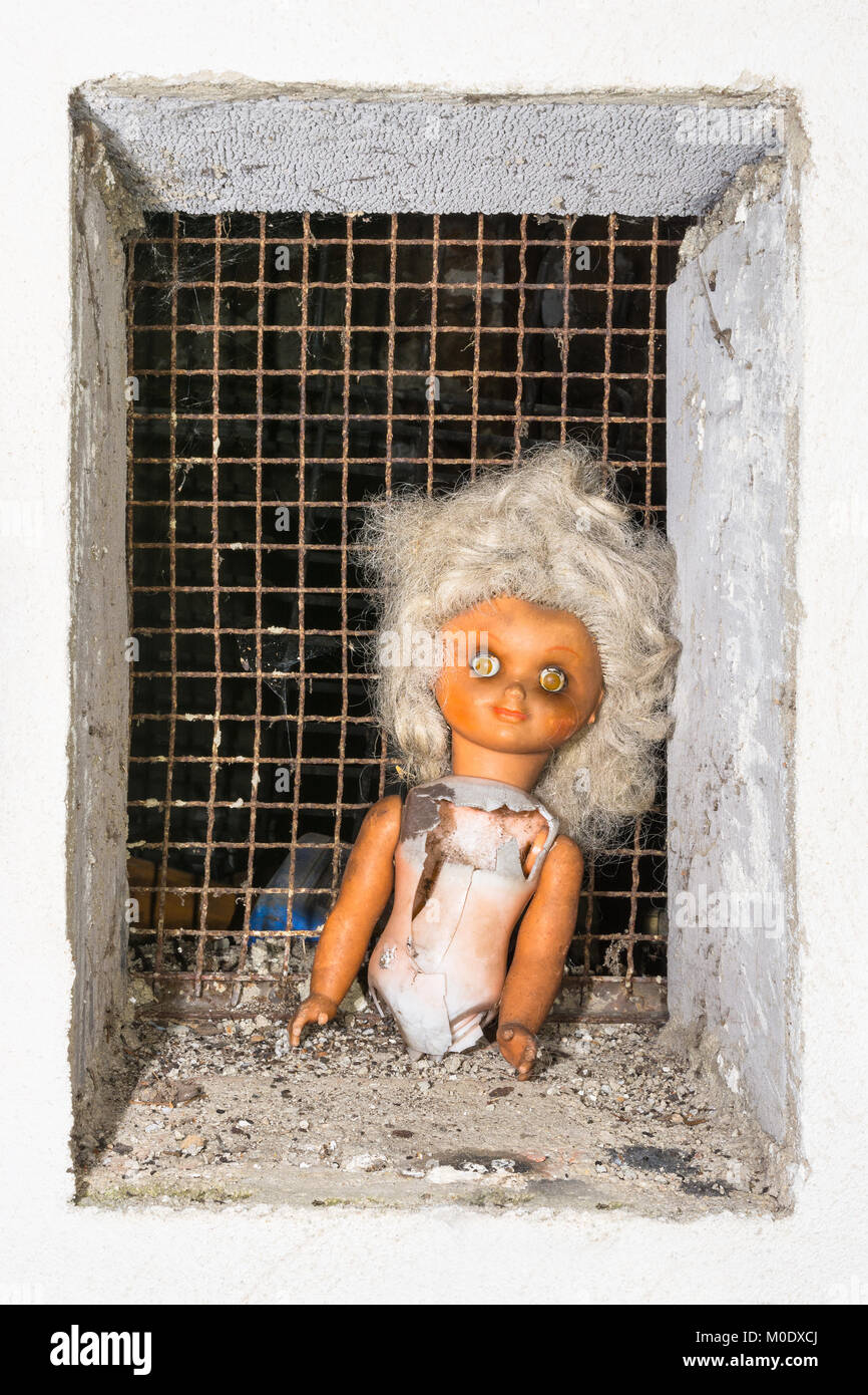 Broken doll face hi-res stock photography and images - Alamy