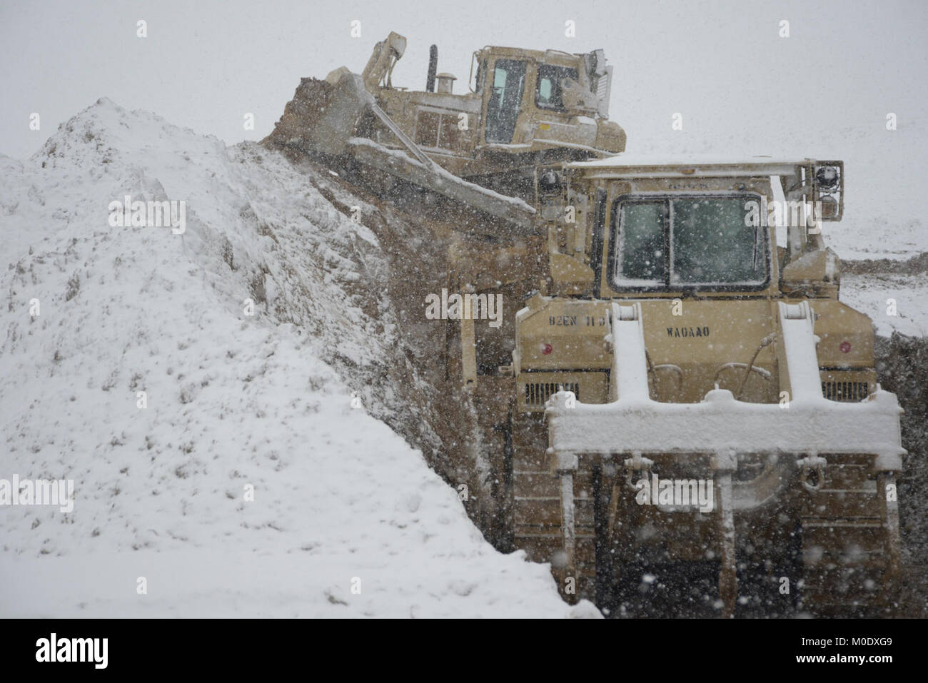 U.S. Soldiers assigned to 82nd Engineer Battalion, 1st Infantry ...