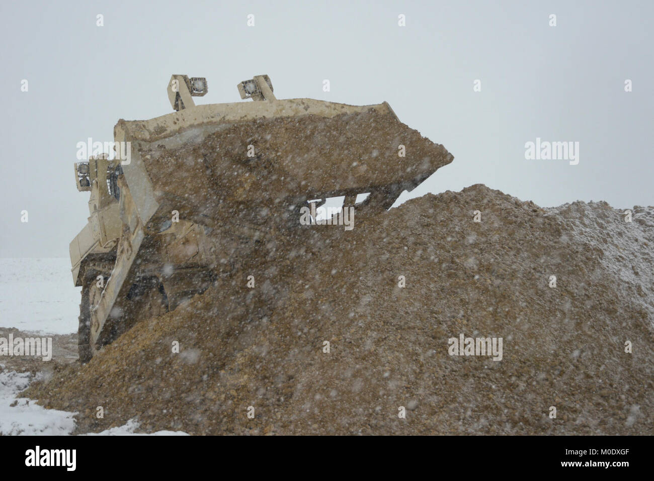 Tank firing grafenwoehr hi-res stock photography and images - Alamy