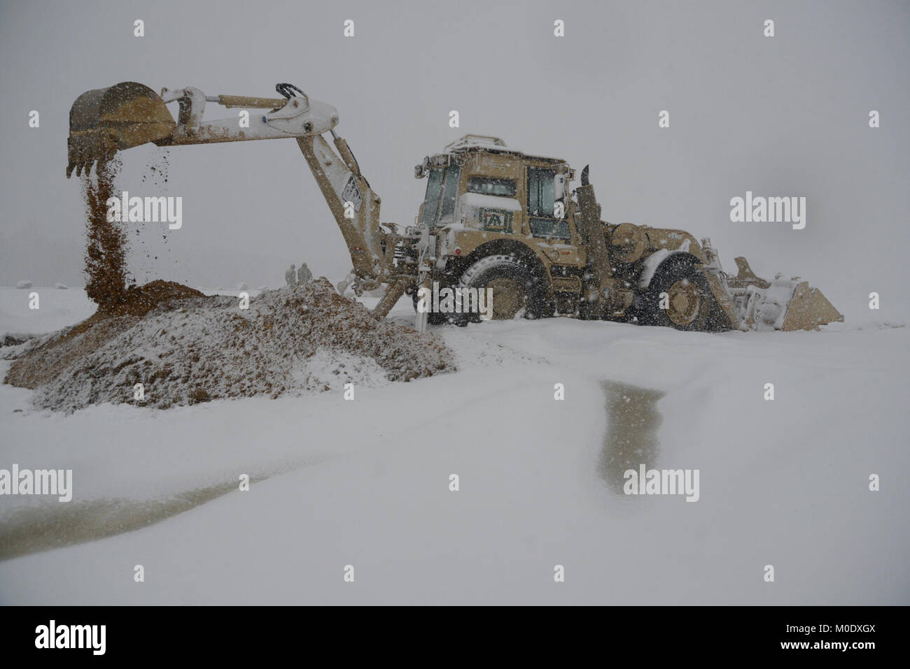 Combined resolve x hi-res stock photography and images - Alamy