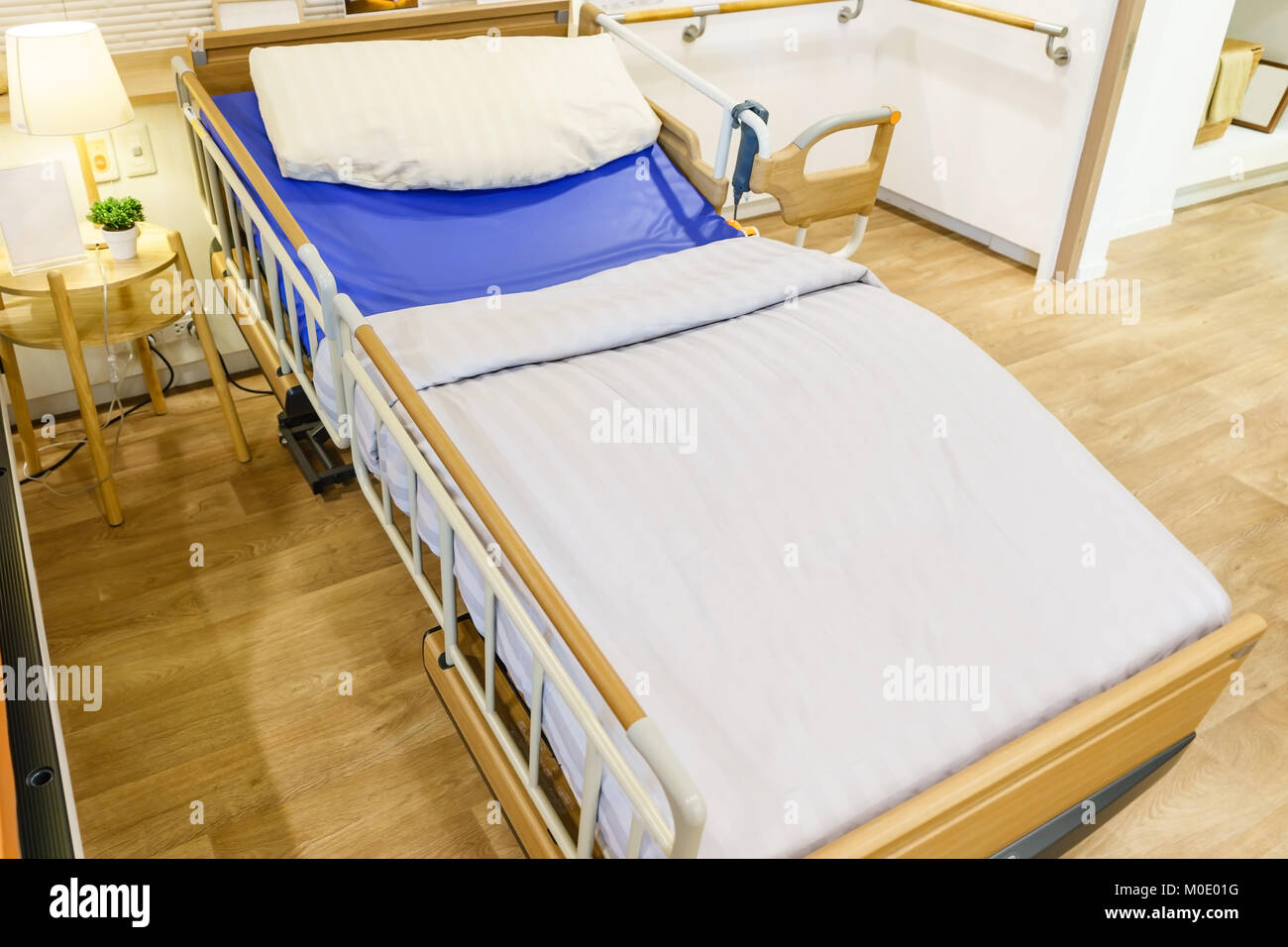 Sleep clinic monitor hi-res stock photography and images - Alamy
