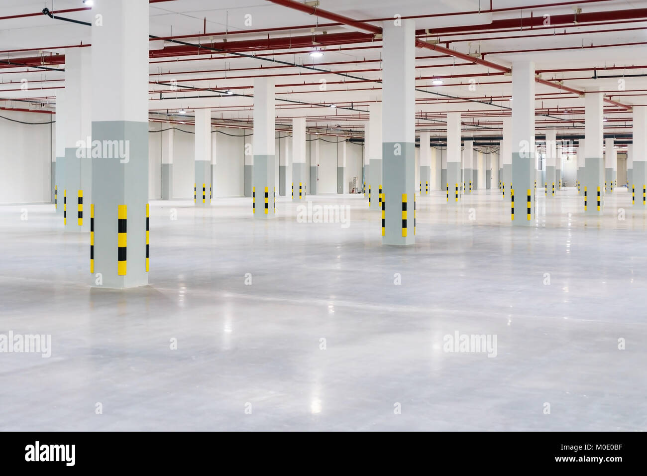 Factory roof structure and automatic fire protection in building system ...
