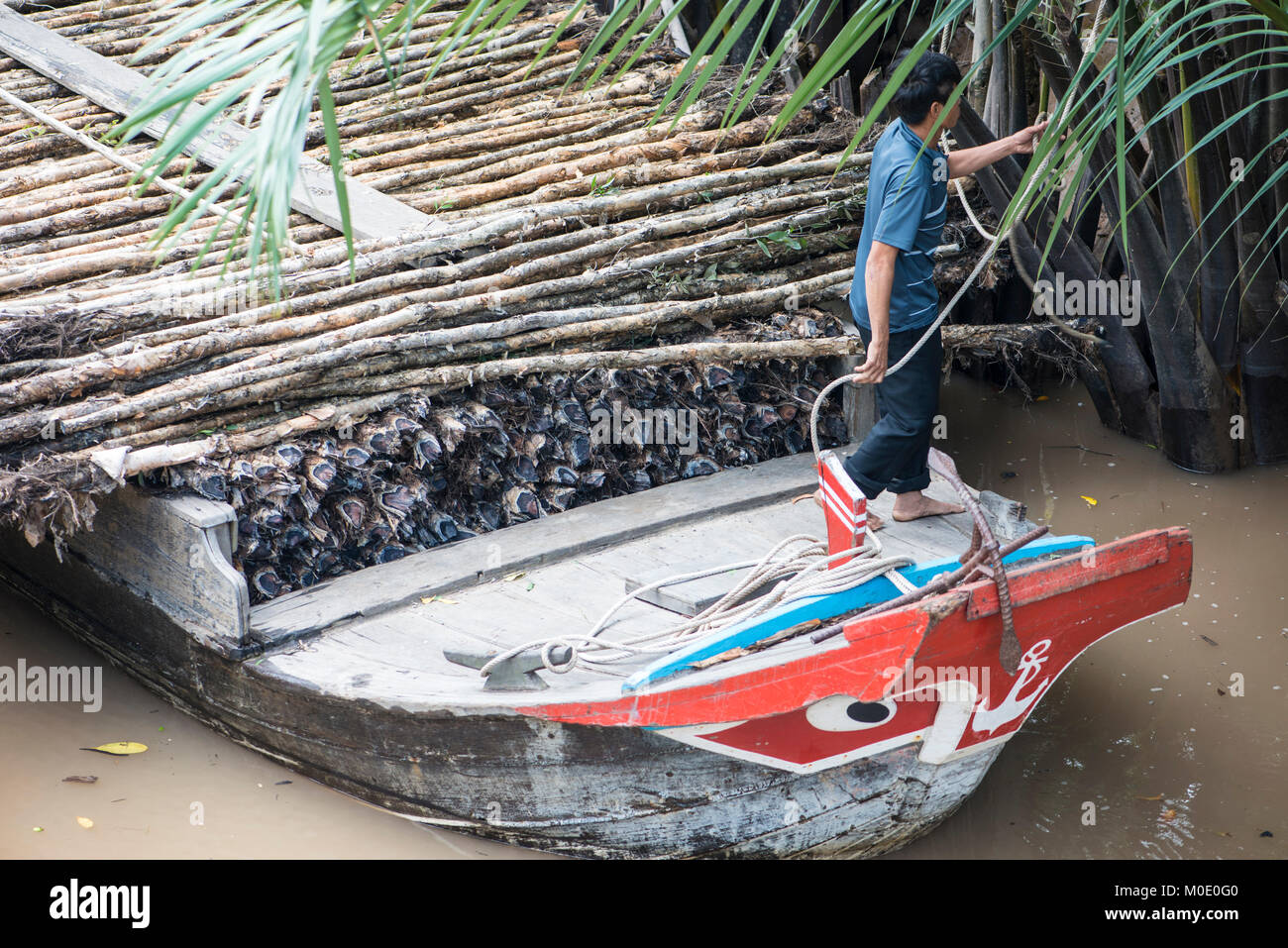Timber barge hi-res stock photography and images - Alamy