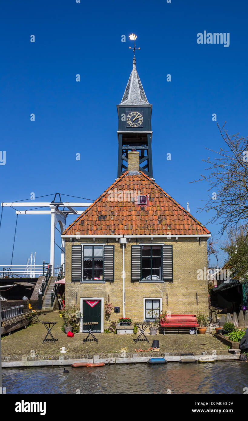Little lock and lockhouse in historical Hindeloopen, Holland Stock ...