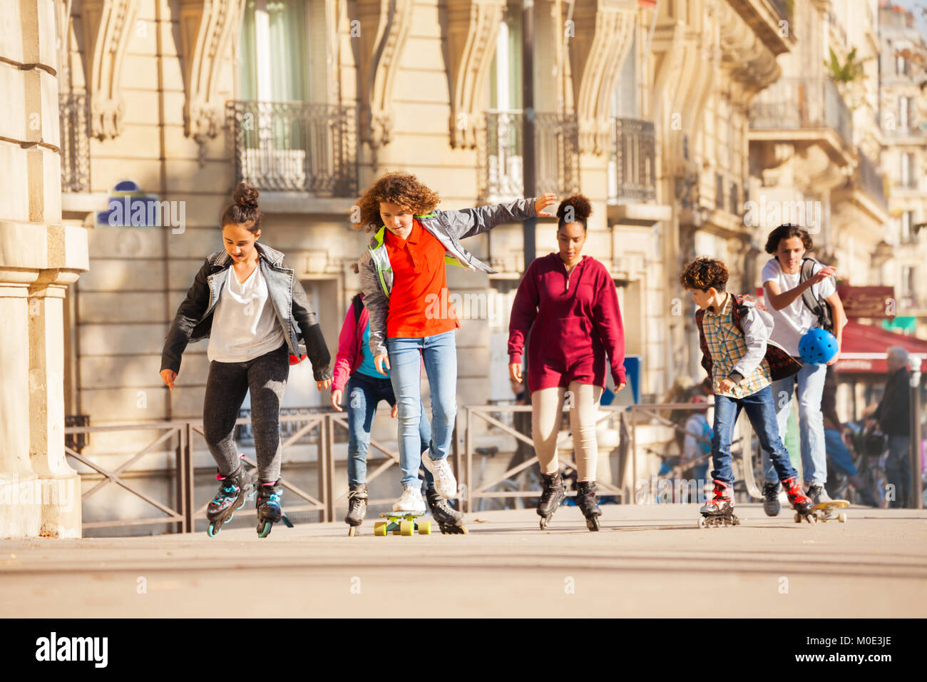 Rollerblades Paris Stock Photos & Rollerblades Paris Stock Images - Alamy