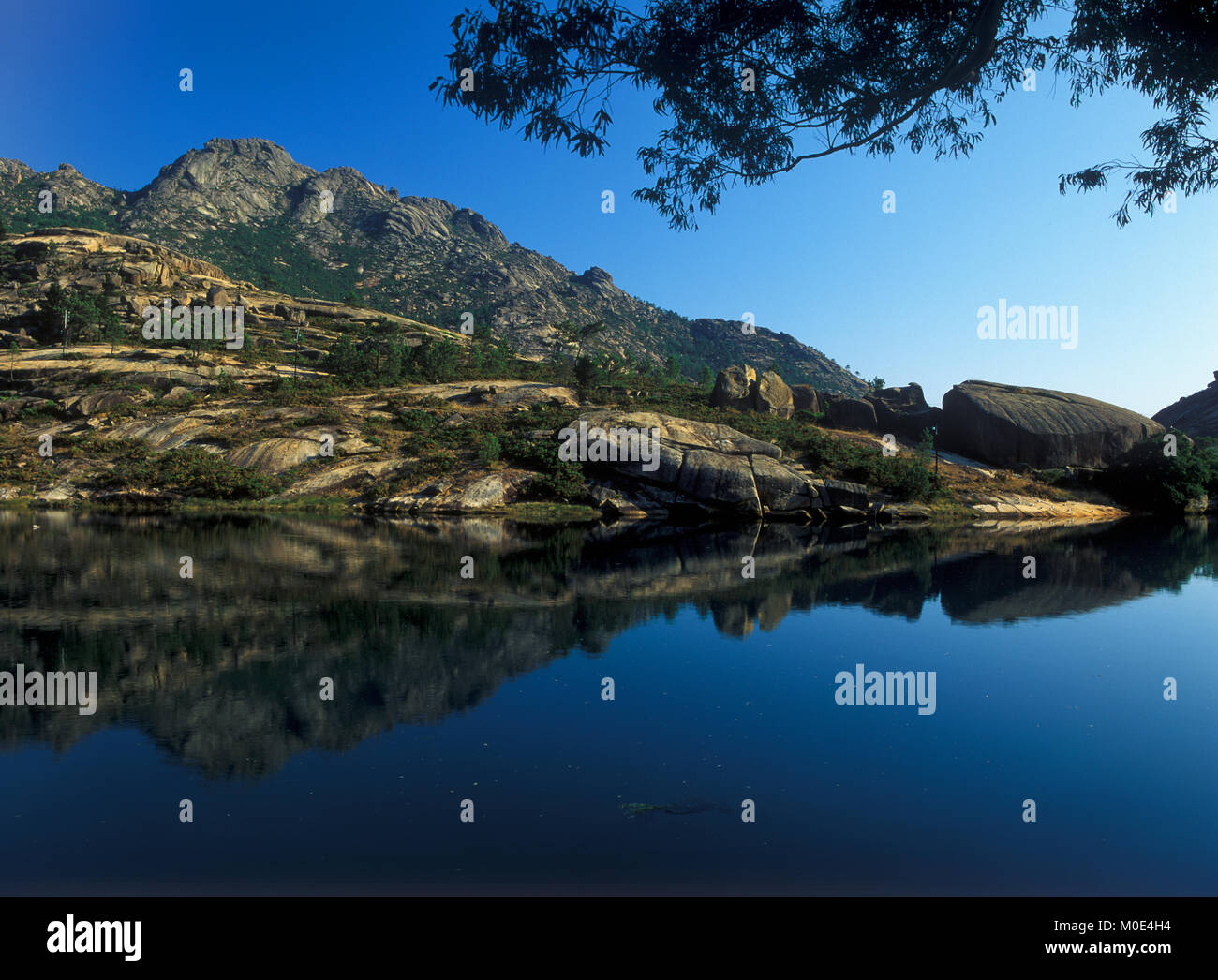 River xallas hi-res stock photography and images - Alamy