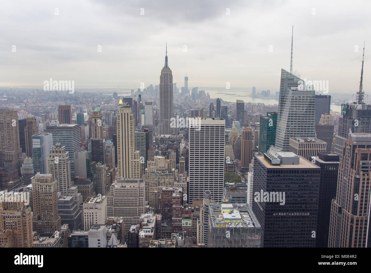 Observation deck on rockefeller hi-res stock photography and images - Alamy