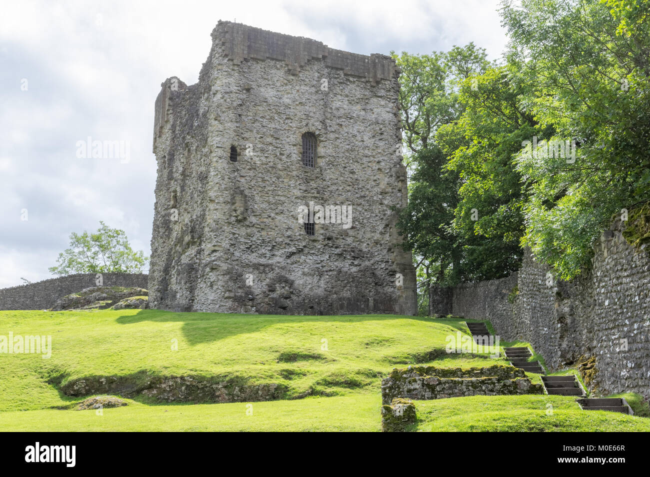 The Keep at Peveril Castle, Castleton, Derbyshire, England Stock Photo ...