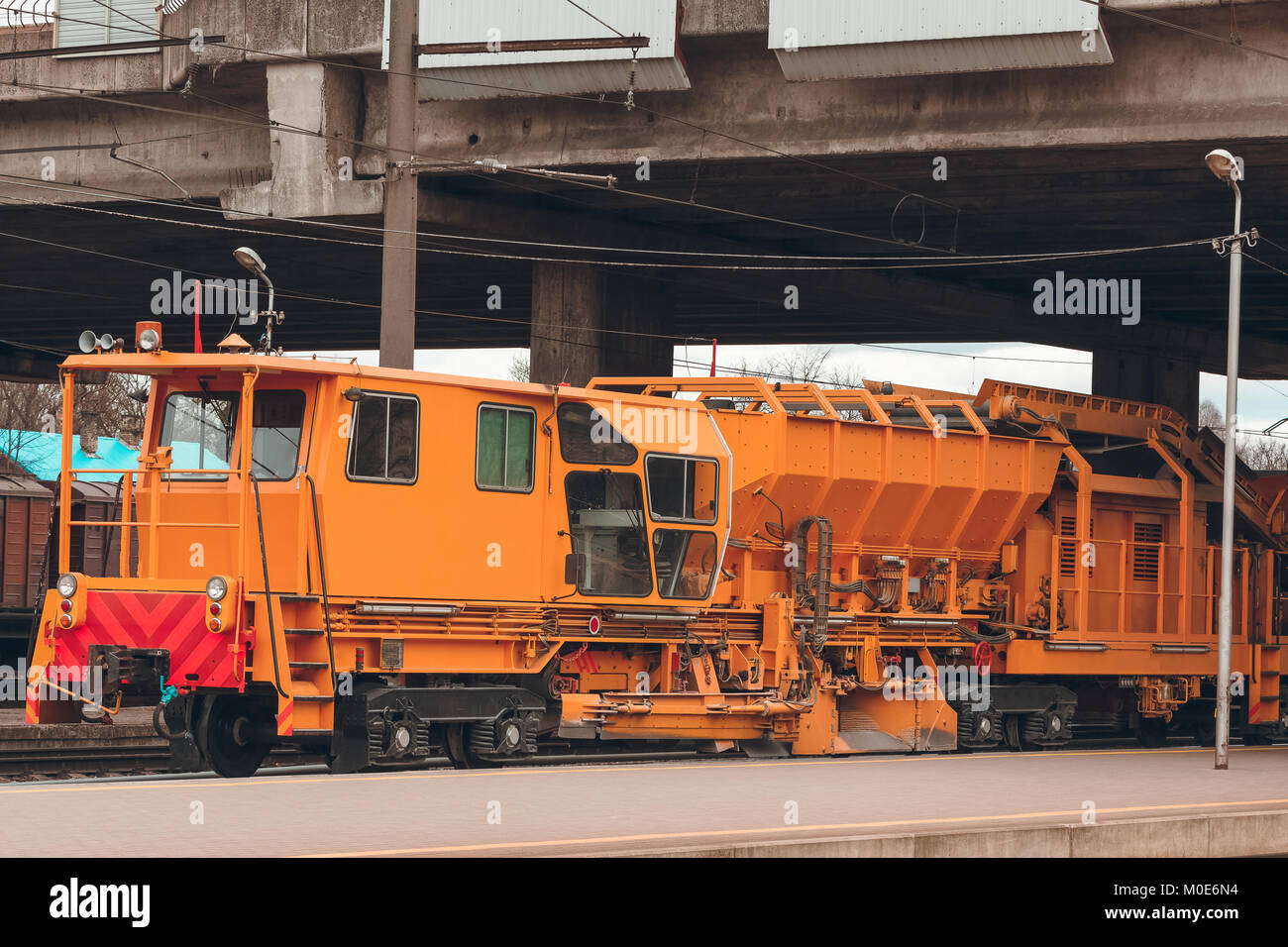 Ballast distributing and profiling machine hi-res stock photography and ...