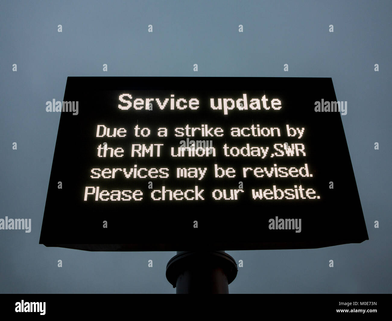 Train cancelled sign hi-res stock photography and images - Alamy