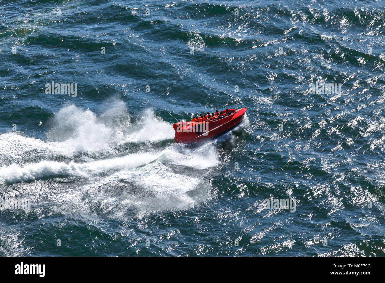 Offshore power boat racing hi-res stock photography and images - Alamy