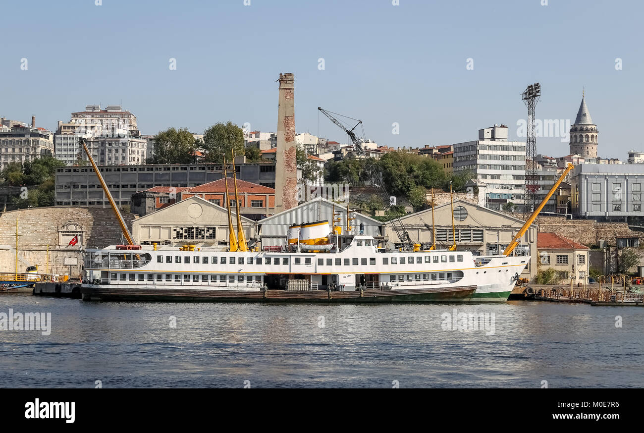 Dockyard in istanbul hi-res stock photography and images - Alamy