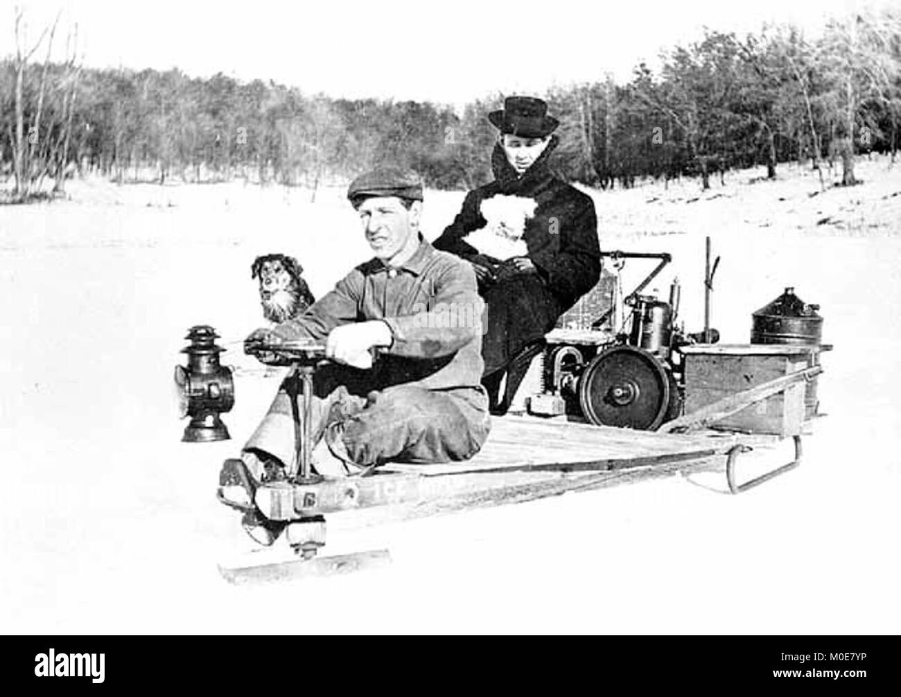 Vintage old snowmobile hi-res stock photography and images - Alamy