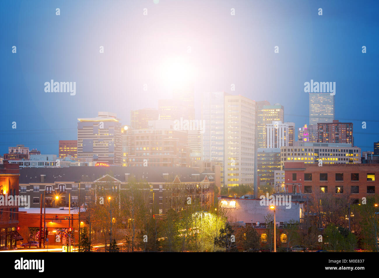 Downtown denver sunrise hi-res stock photography and images - Alamy