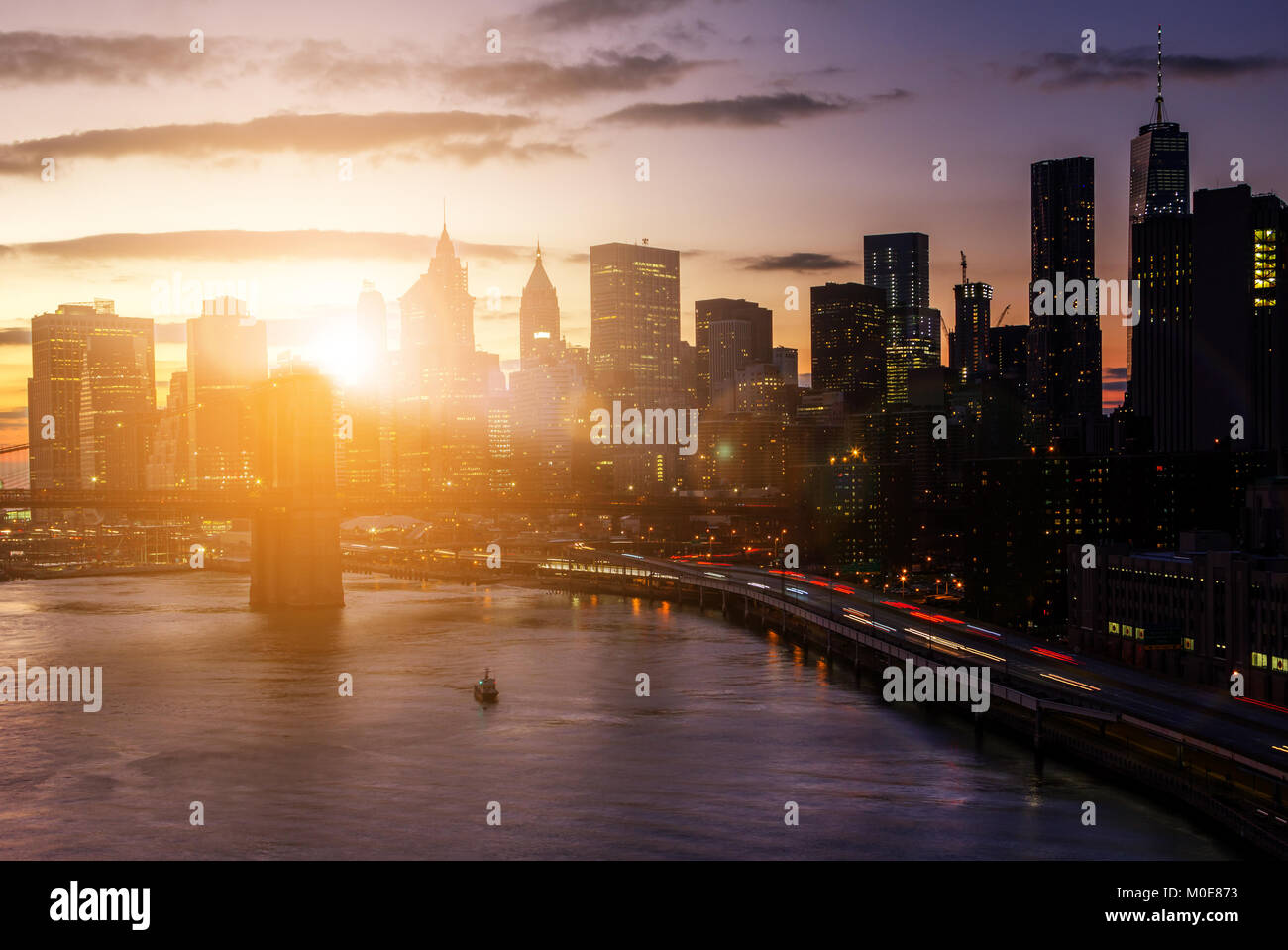 Bronx skyline hi-res stock photography and images - Alamy
